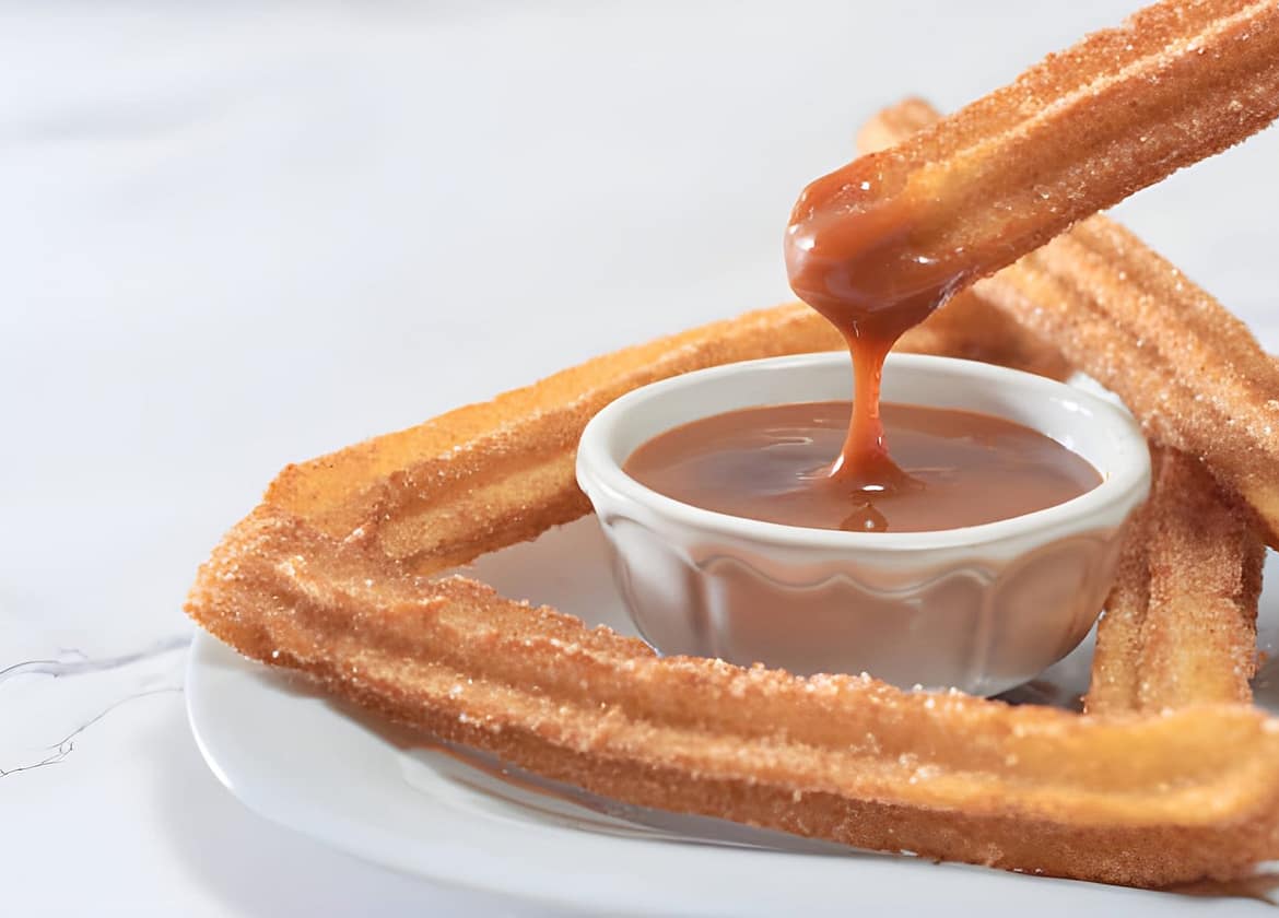 churros caseiro recheado com doce de leite